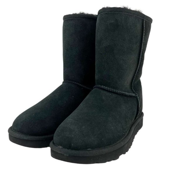 UGG | Shoes | Ugg Womens Classic Short Ii Boots Black Various Sizes | Poshmark